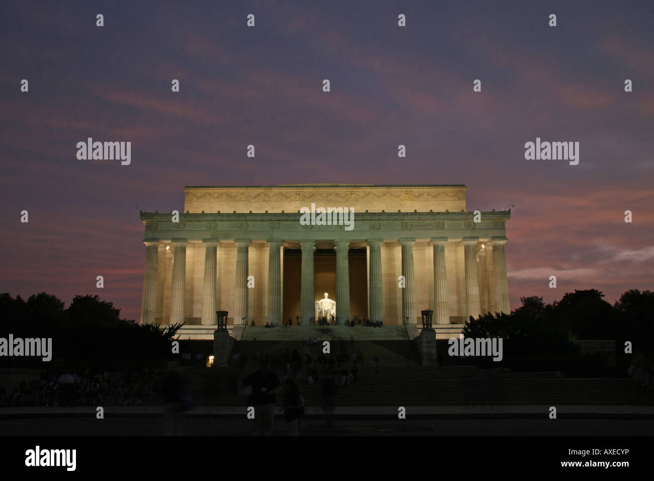 Sunset over the Reflecting Pool and the Lincoln Memorial, Washington DC ...