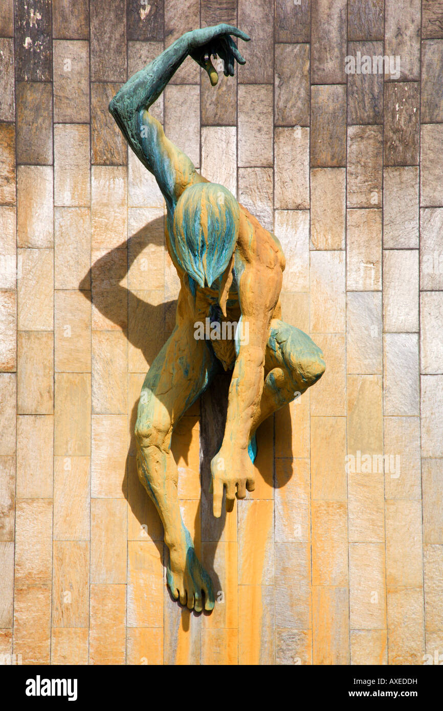 River tyne god sculpture hi-res stock photography and images - Alamy