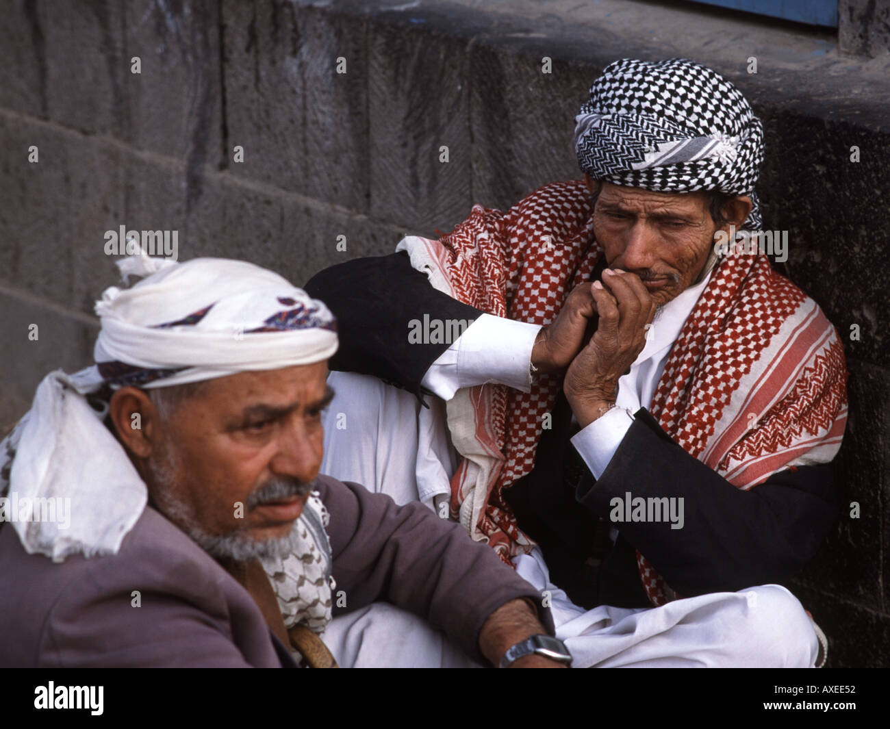 Traditional yemeni dress hi-res stock photography and images - Alamy