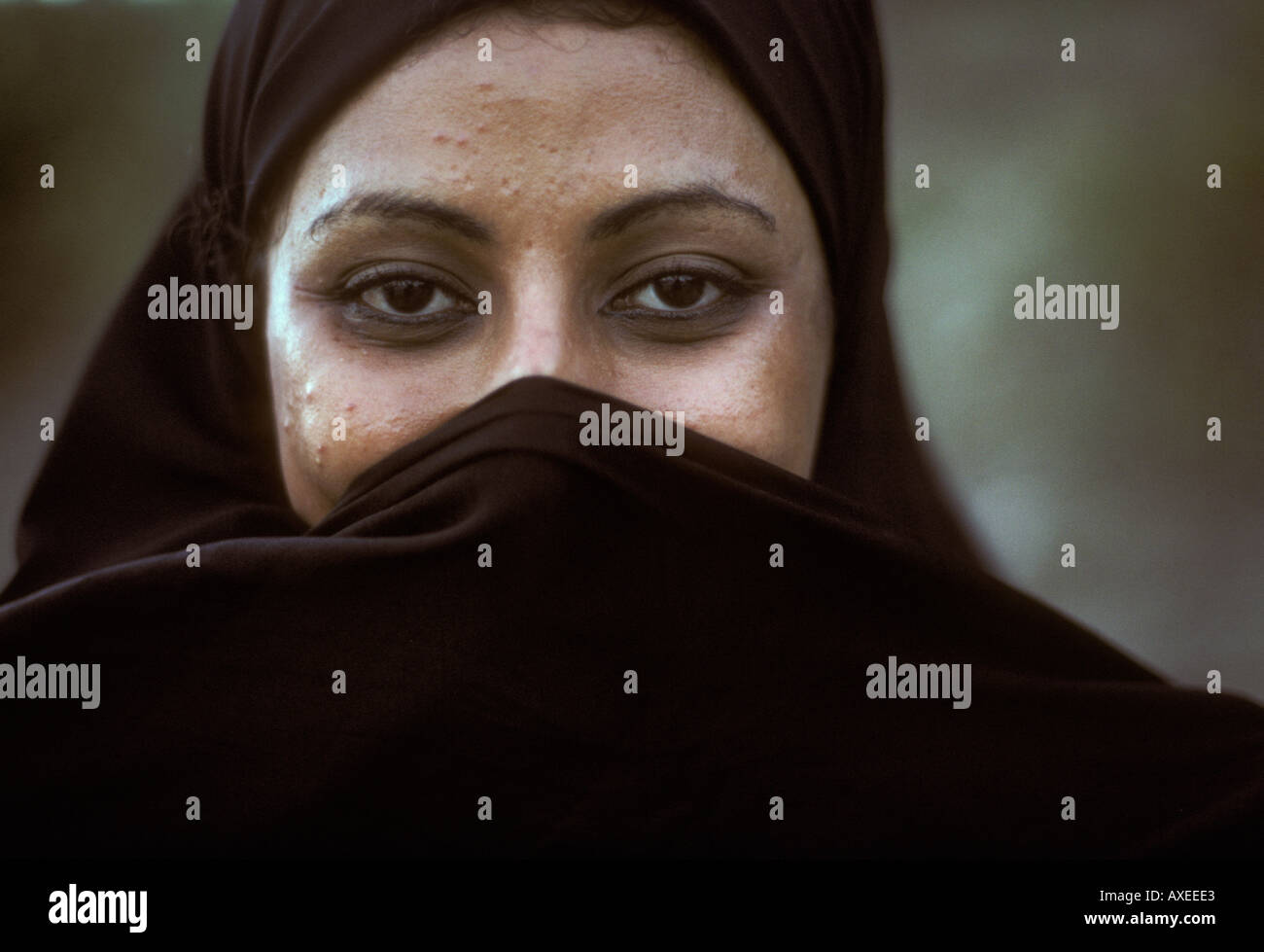 Buibui hi-res stock photography and images - Alamy