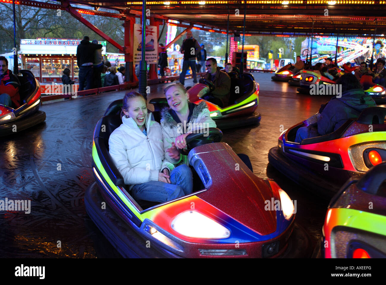 Dodgem hi-res stock photography and images - Alamy