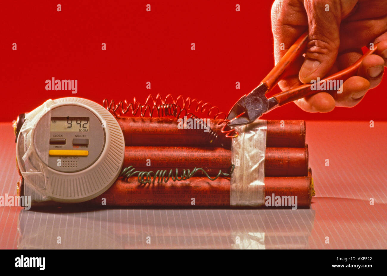 Timebomb hi-res stock photography and images - Alamy