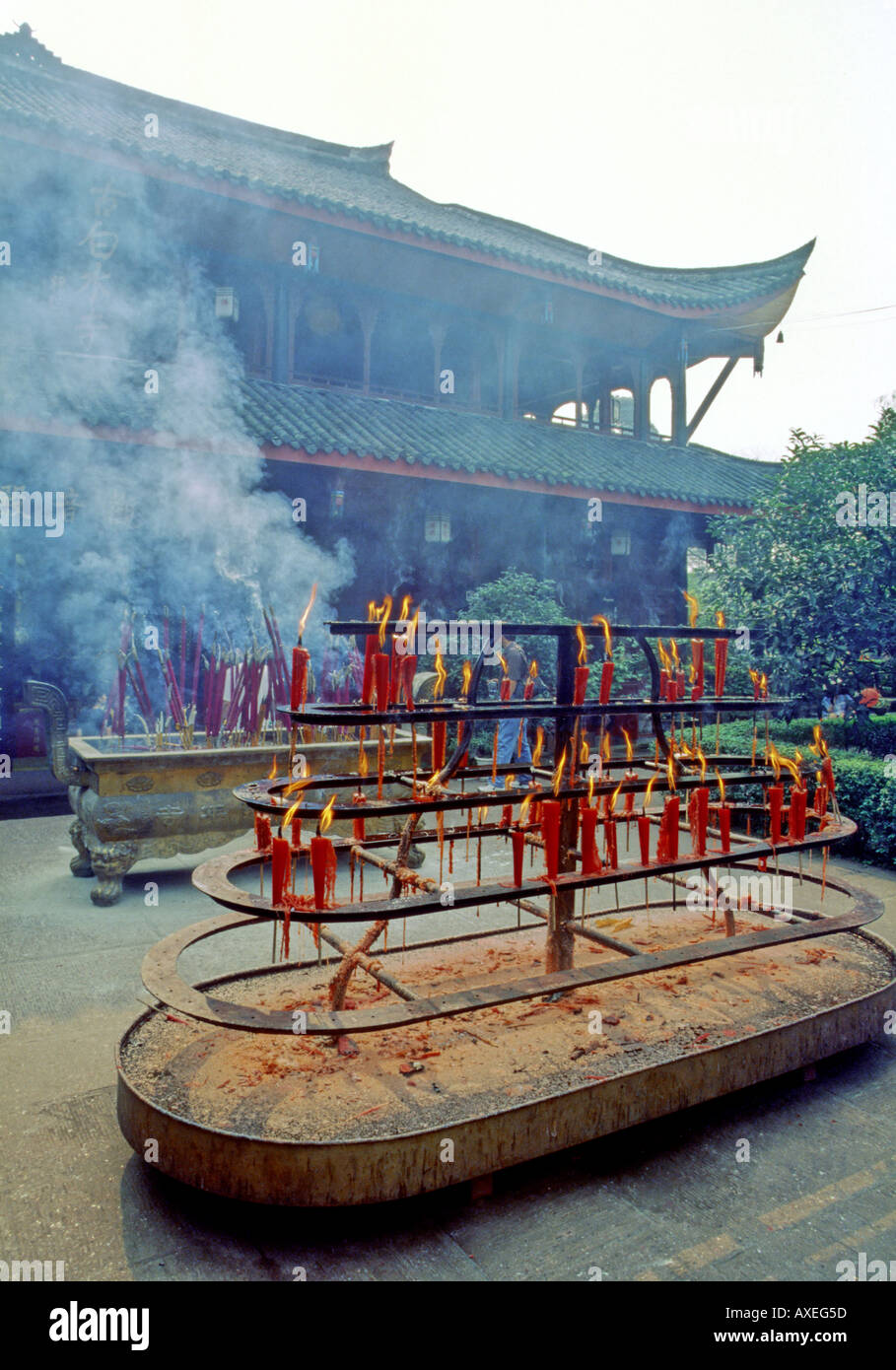 Wannian Temple 13 Cn Stock Photo - Alamy