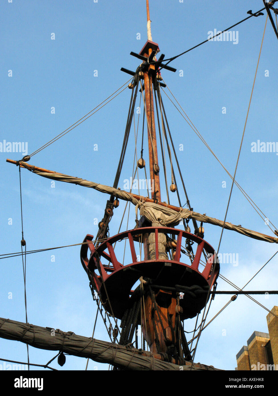 The crow’s nest hi-res stock photography and images - Alamy