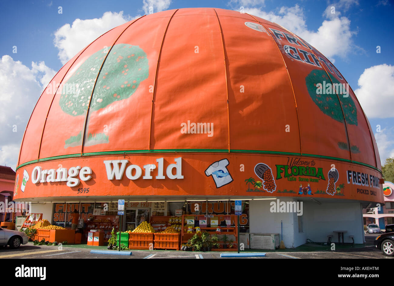 Store selling citrus products near Orlando, Florida Stock Photo - Alamy