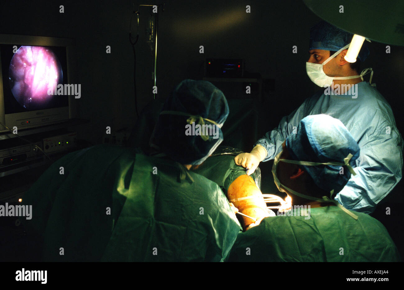 group man male men males patient woman female nurse doctor surgeon ...