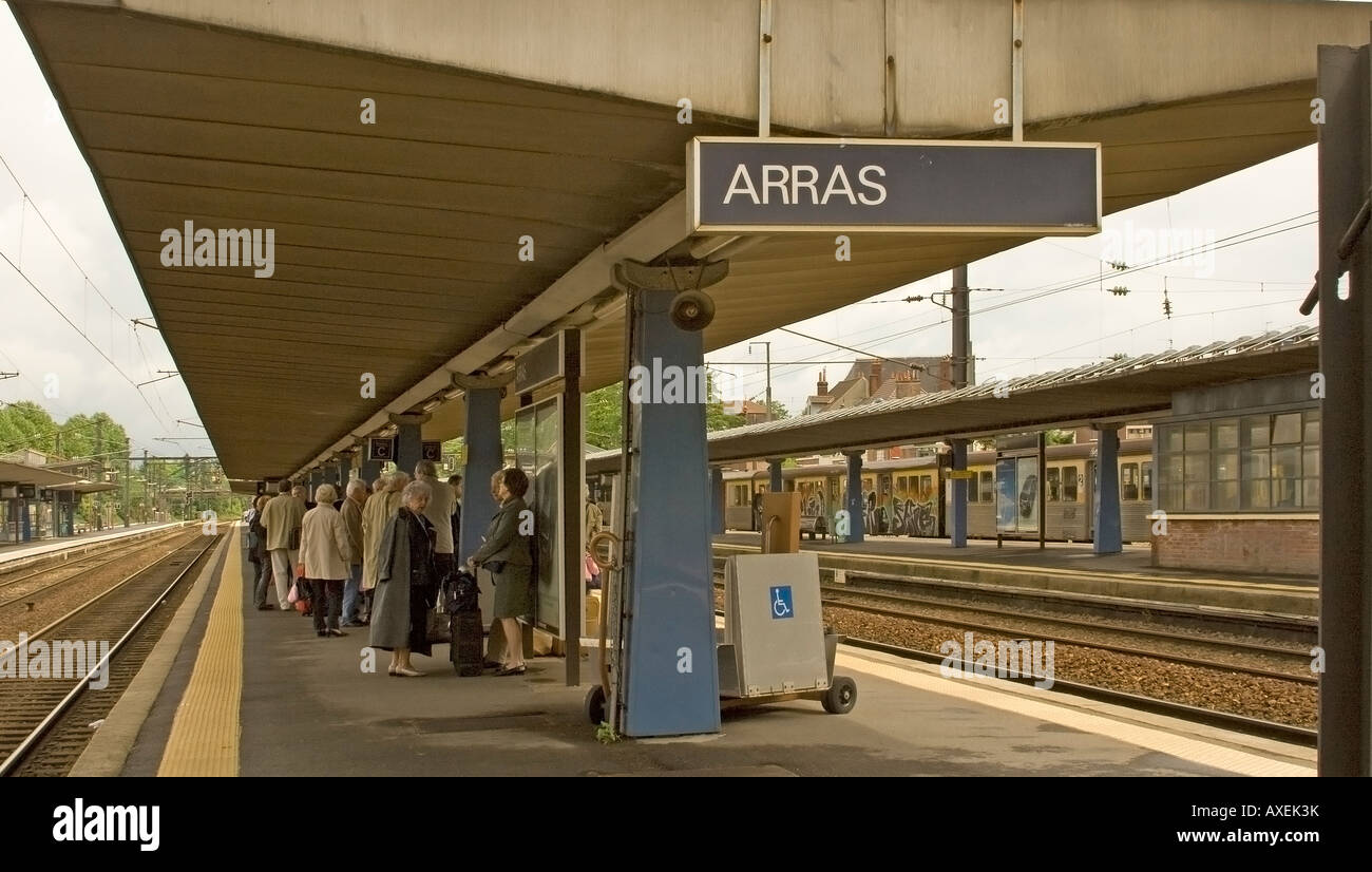 Arras train station Stock Photo - Alamy