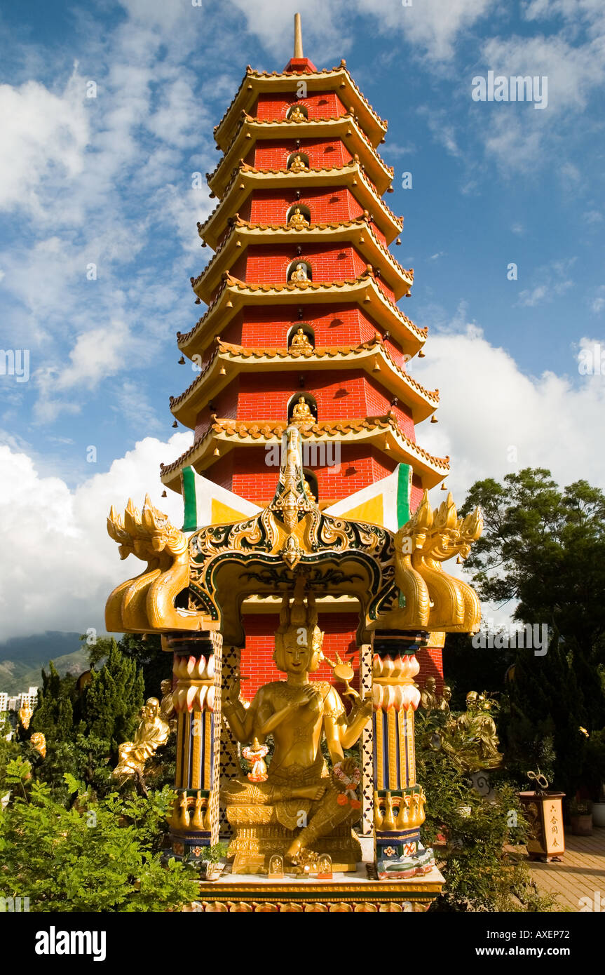 Temple of 10000 Buddhas in Hong Kong Stock Photo - Alamy
