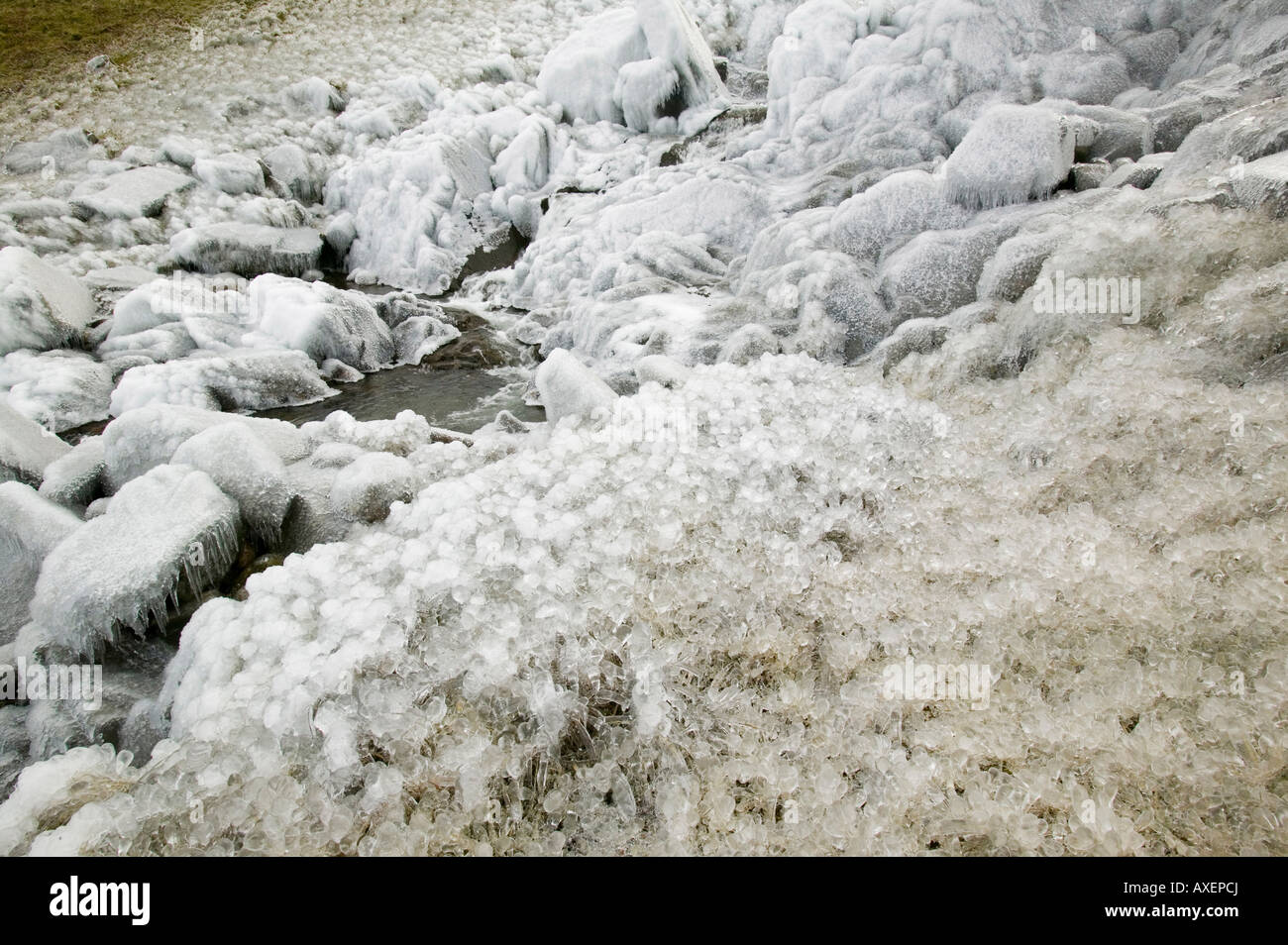 Wind blowing water up a hill hi-res stock photography and images - Alamy