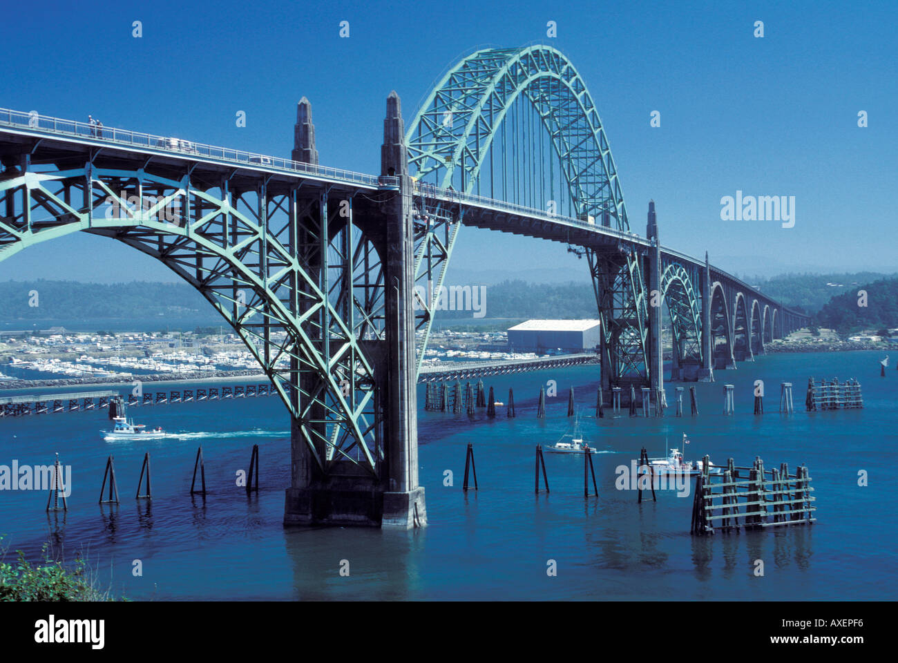 Underneath boats hi-res stock photography and images - Alamy