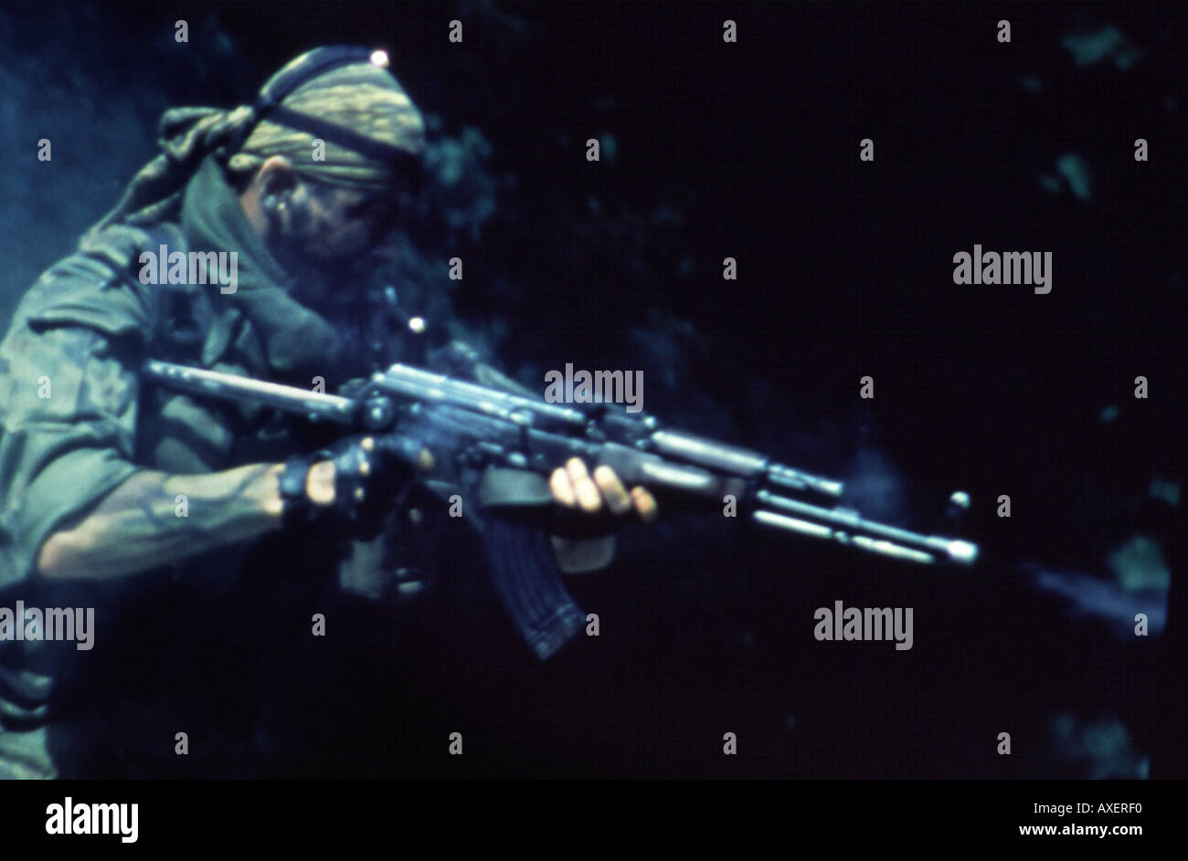 Camouflaged soldier hi-res stock photography and images - Alamy