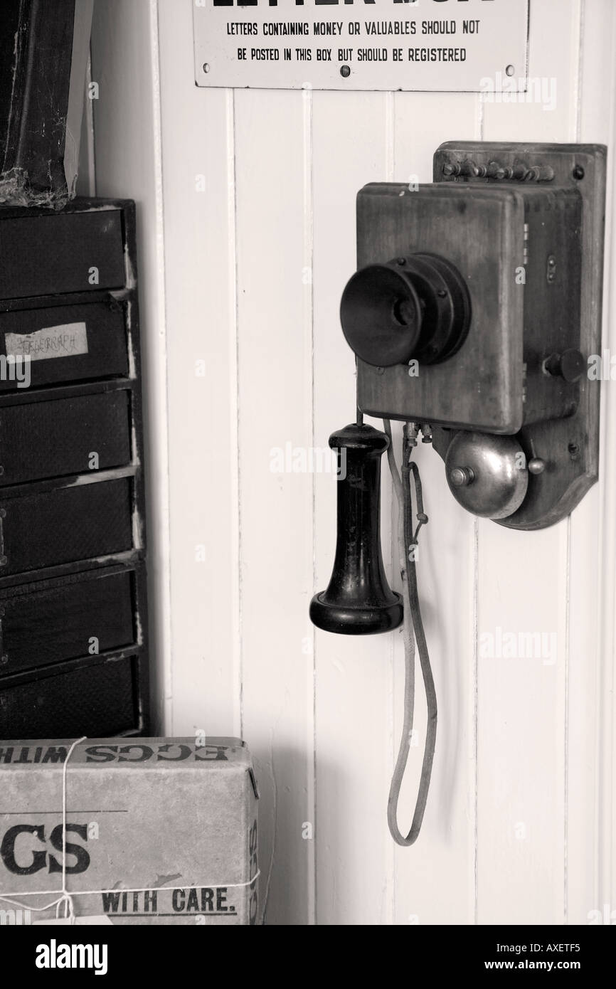 Old Fashioned Telephone Stock Photo - Alamy