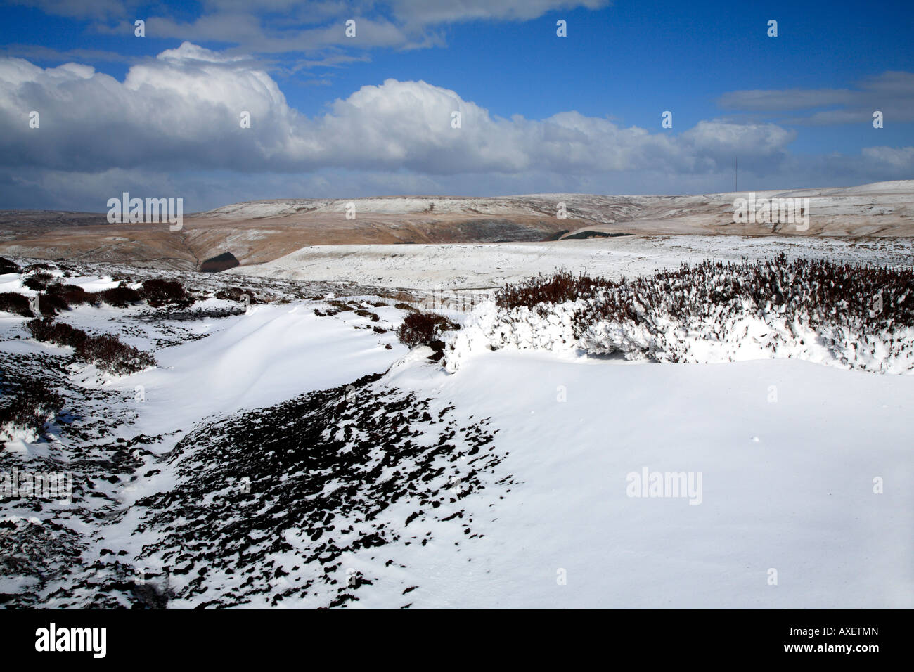 Snowy peat grough on Bleaklow towards Holme Moss, Derbyshire, Peak ...