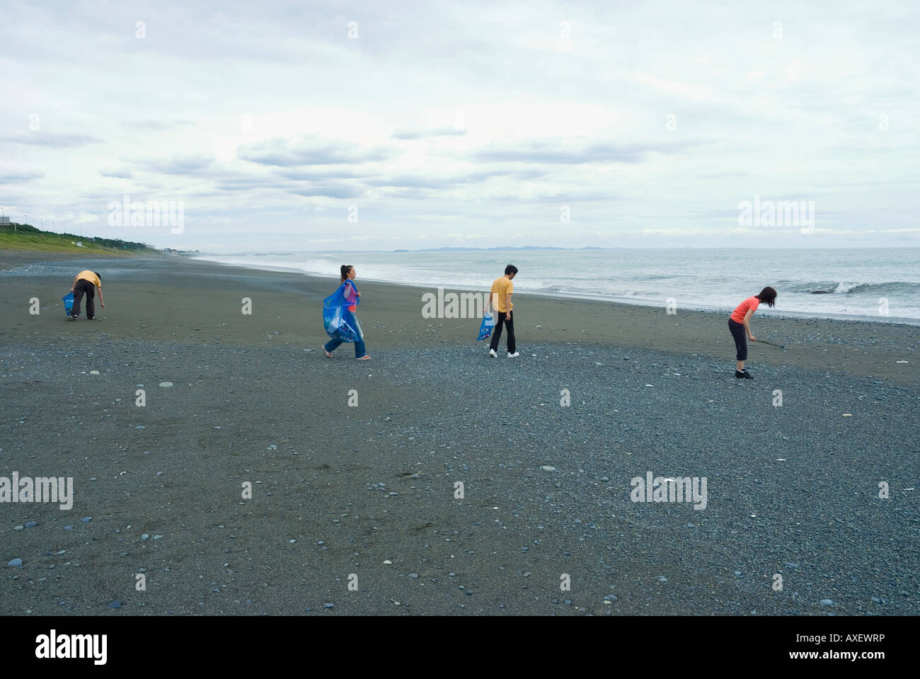 Cleaning sea beach hi-res stock photography and images - Alamy