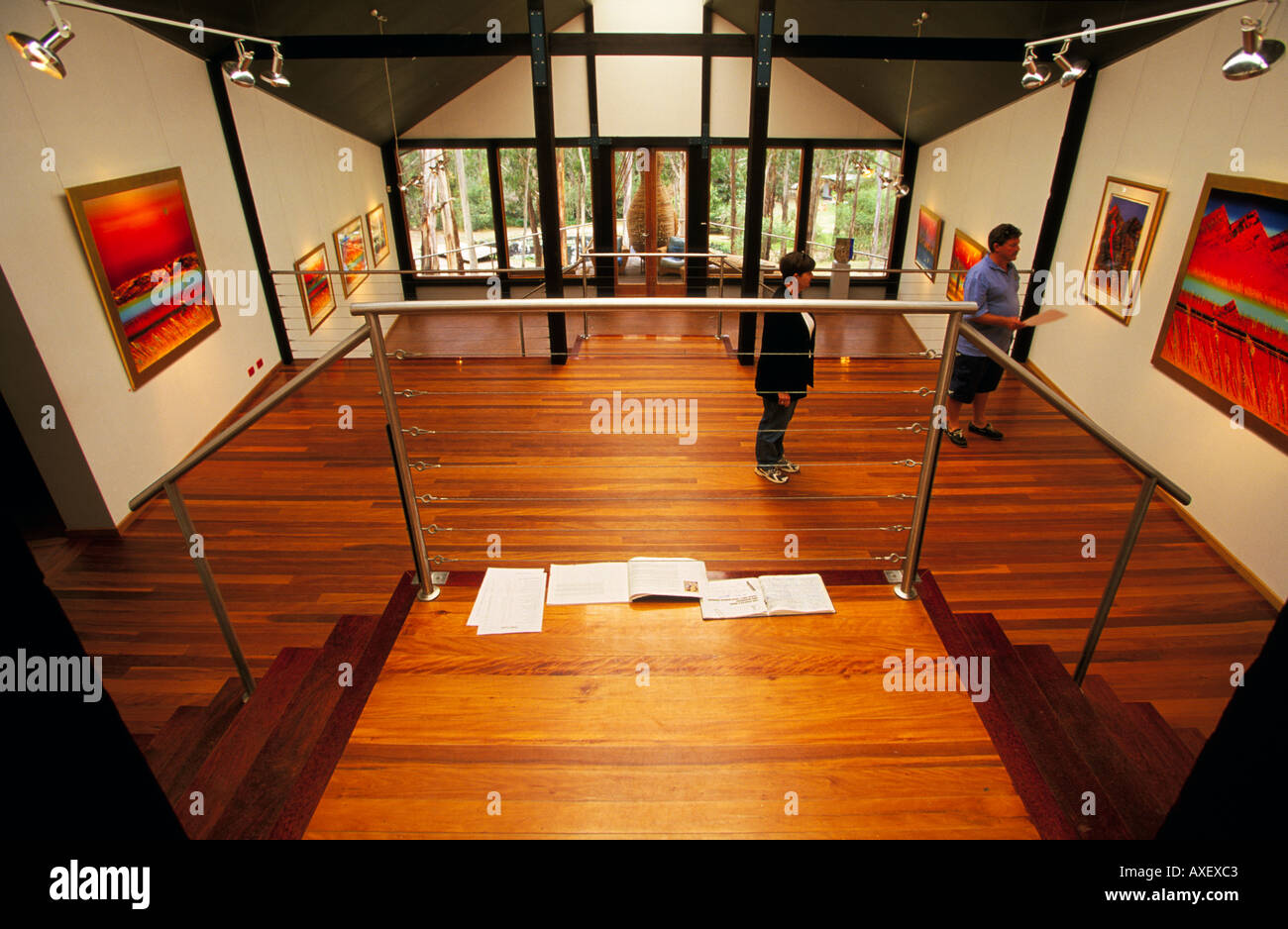 Qdos art gallery hi-res stock photography and images - Alamy