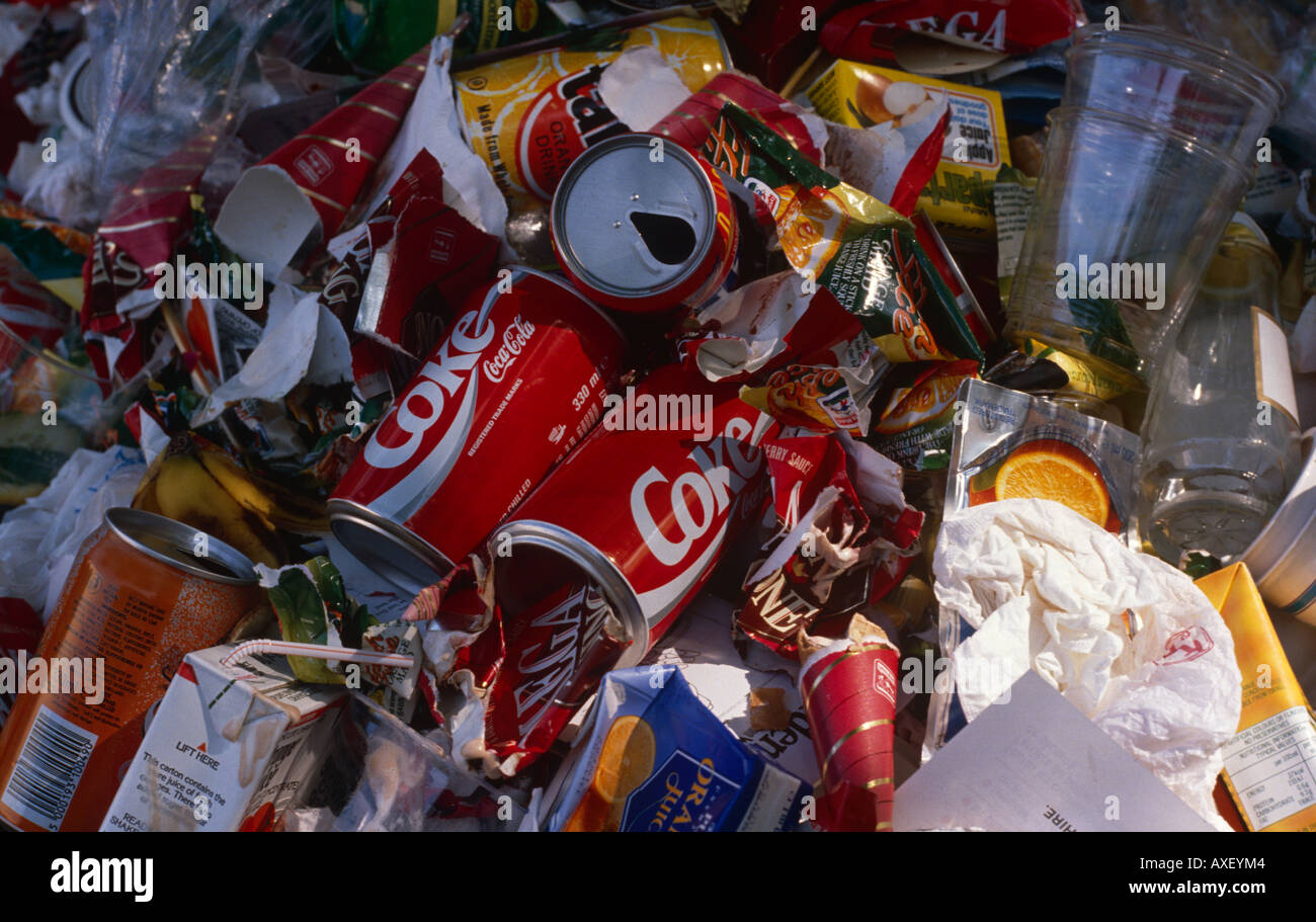 Assorted drinks cans and other rubbish collected in a litter bin Stock ...