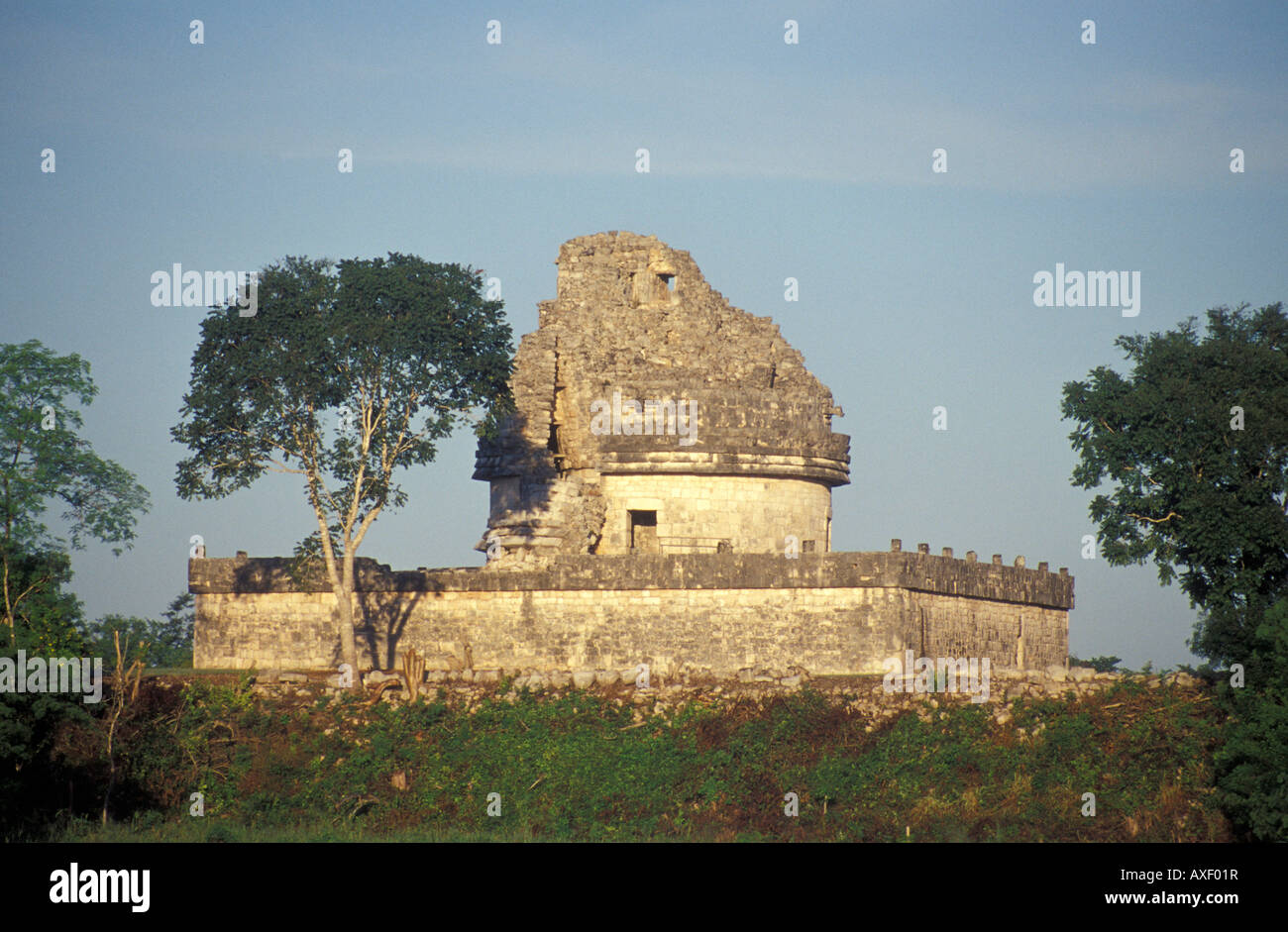 El Caracol Mayan astronomical observatory, Chichen Itza, Yucatan ...
