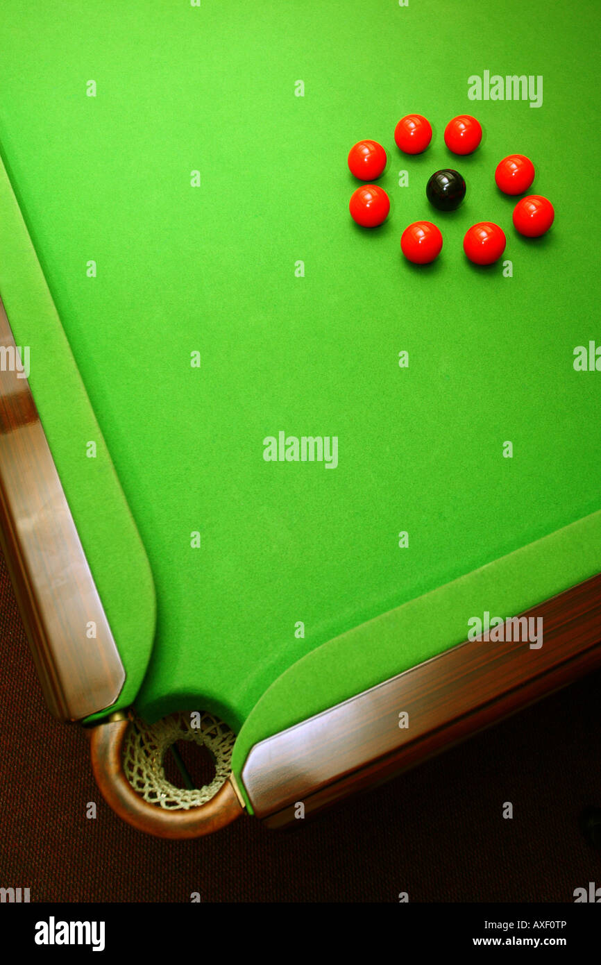 snooker balls on green surface shallow depth of field Stock Photo - Alamy