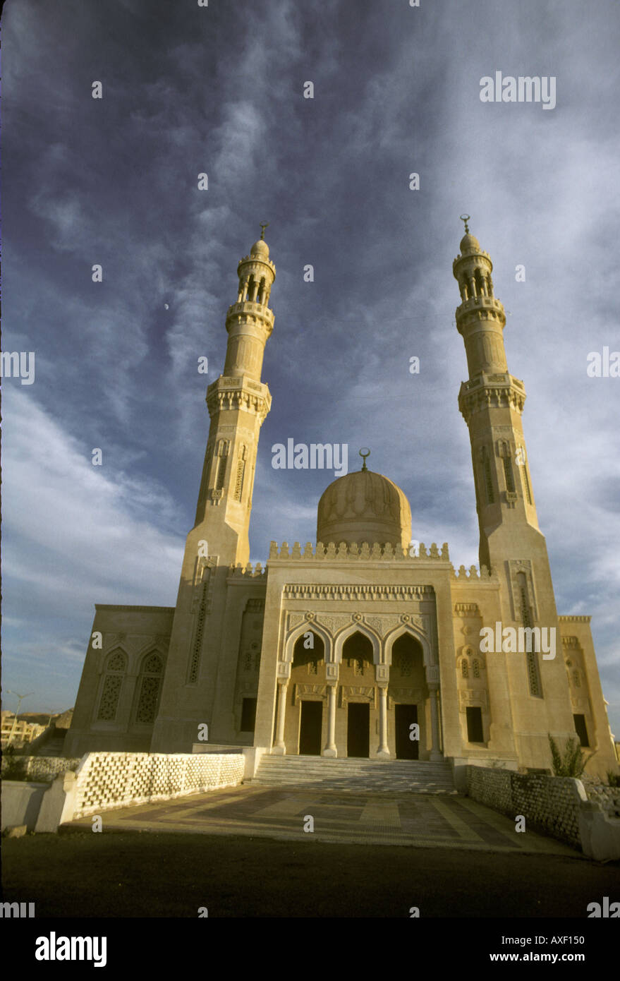 Mosque at hurghada hi-res stock photography and images - Alamy