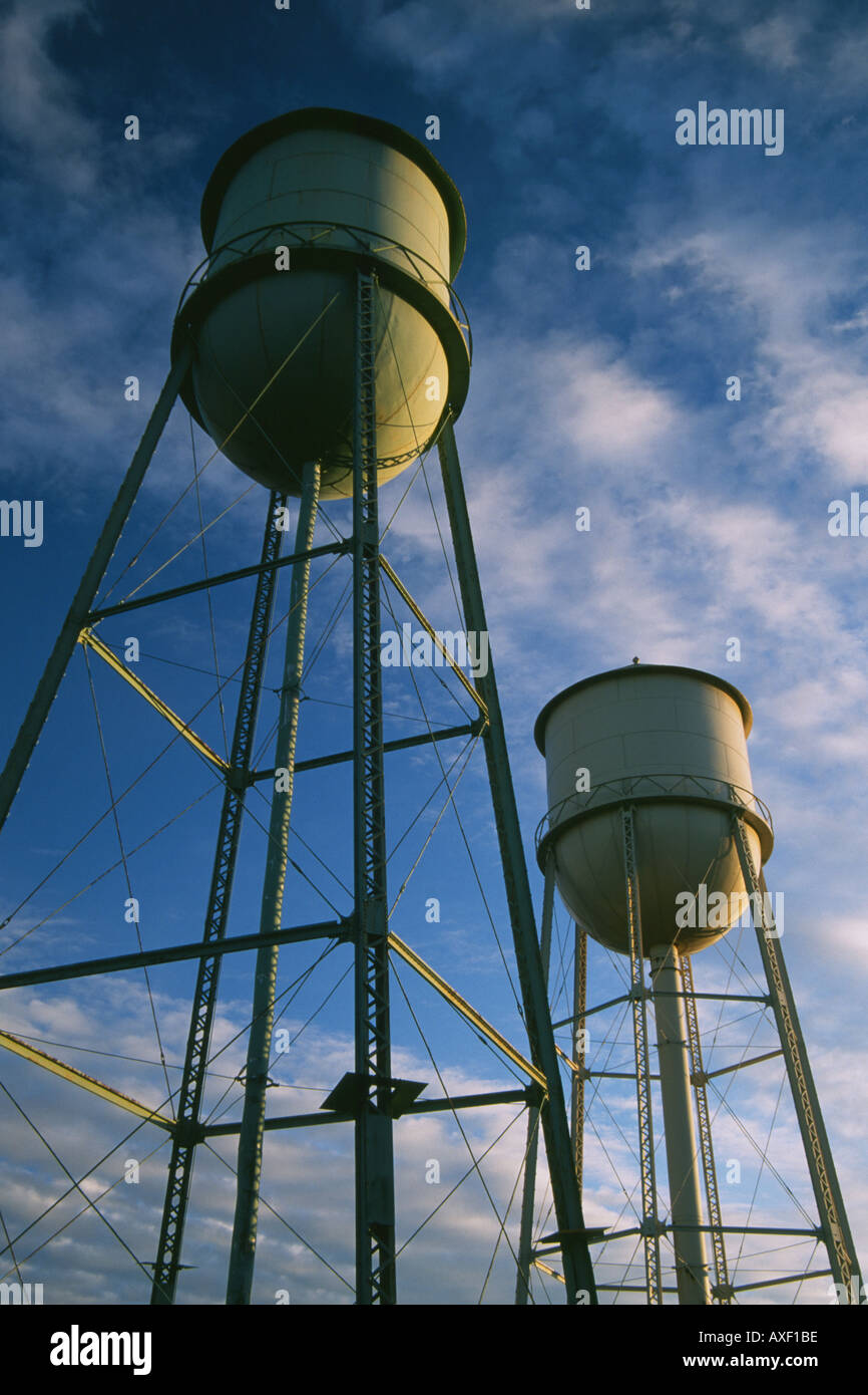 Hydraulic towers hi-res stock photography and images - Alamy