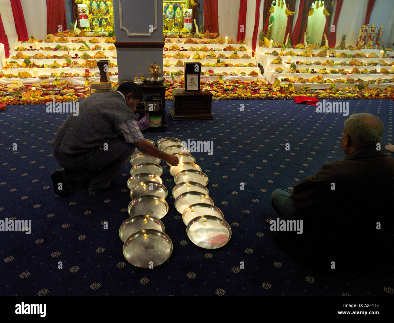 Puja tray hindu hi-res stock photography and images - Alamy