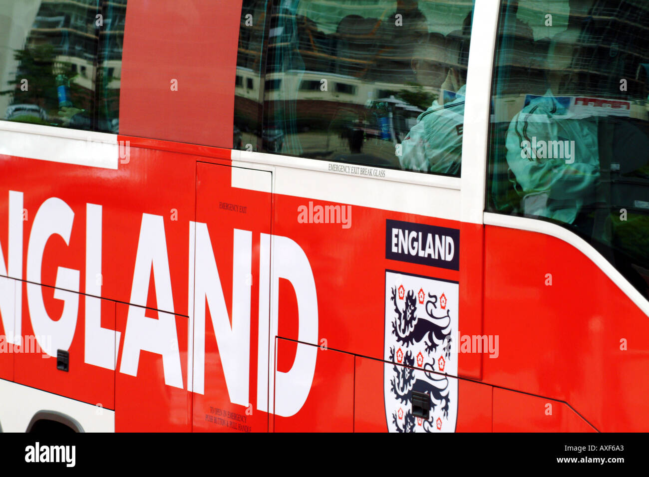 David Beckham england coach red white Stock Photo - Alamy