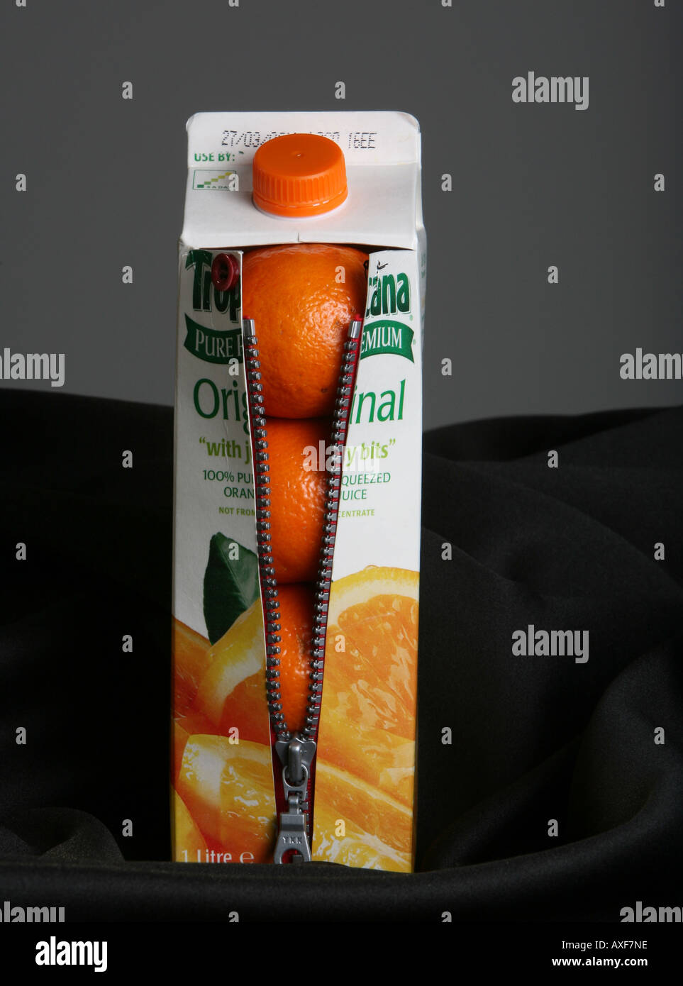 Open orange juice carton hi-res stock photography and images - Alamy