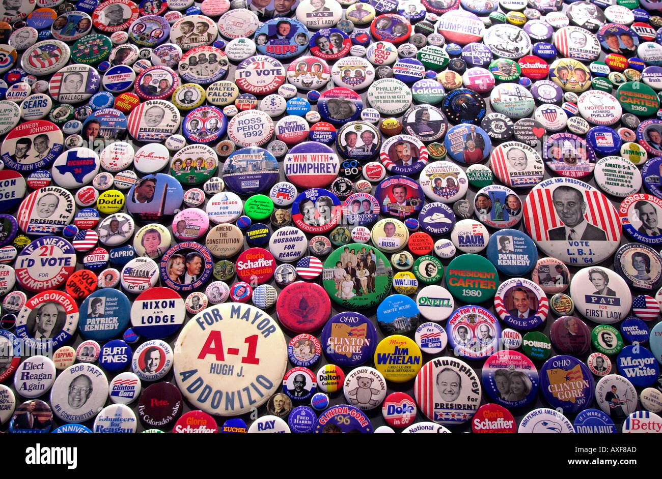 Political buttons hi-res stock photography and images - Alamy