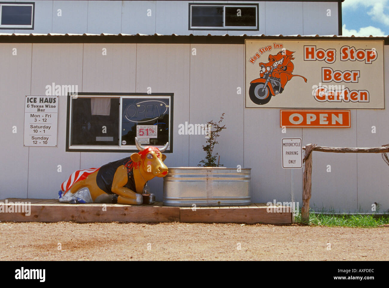 Texas biker bar hi-res stock photography and images - Alamy