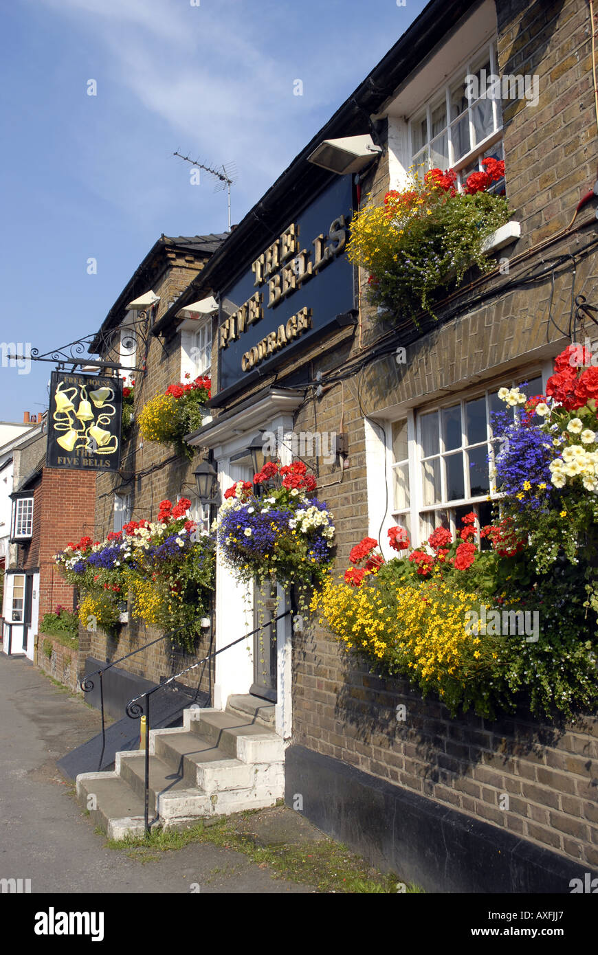 Five bells pub hi-res stock photography and images - Alamy