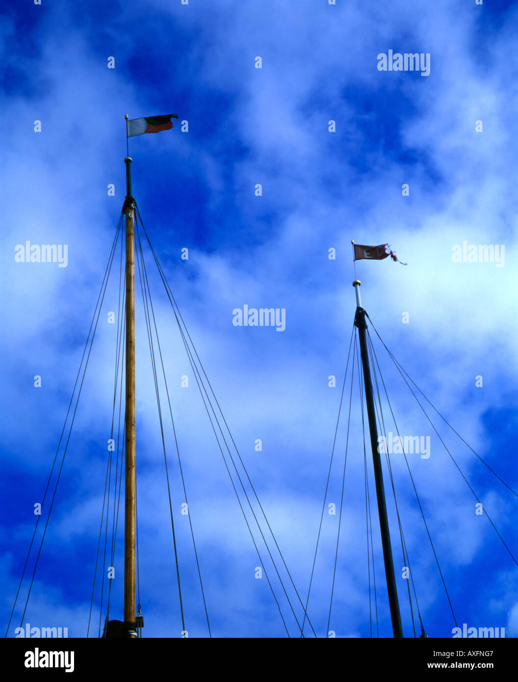 Thames Barge Masts Stock Photo - Alamy