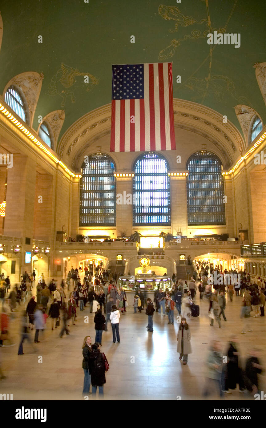 Macys times square hi-res stock photography and images - Alamy