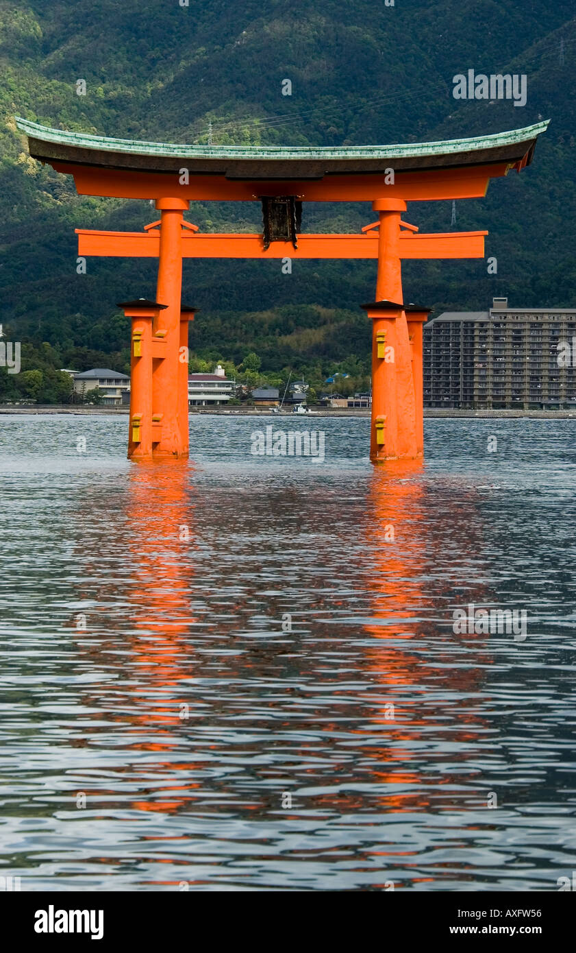 Float torii gate hi-res stock photography and images - Alamy