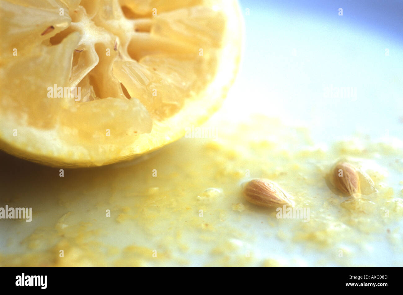 Lemon Pips and juice Sicilly Stock Photo - Alamy