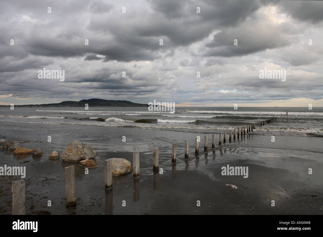Bull island ireland hi-res stock photography and images - Alamy