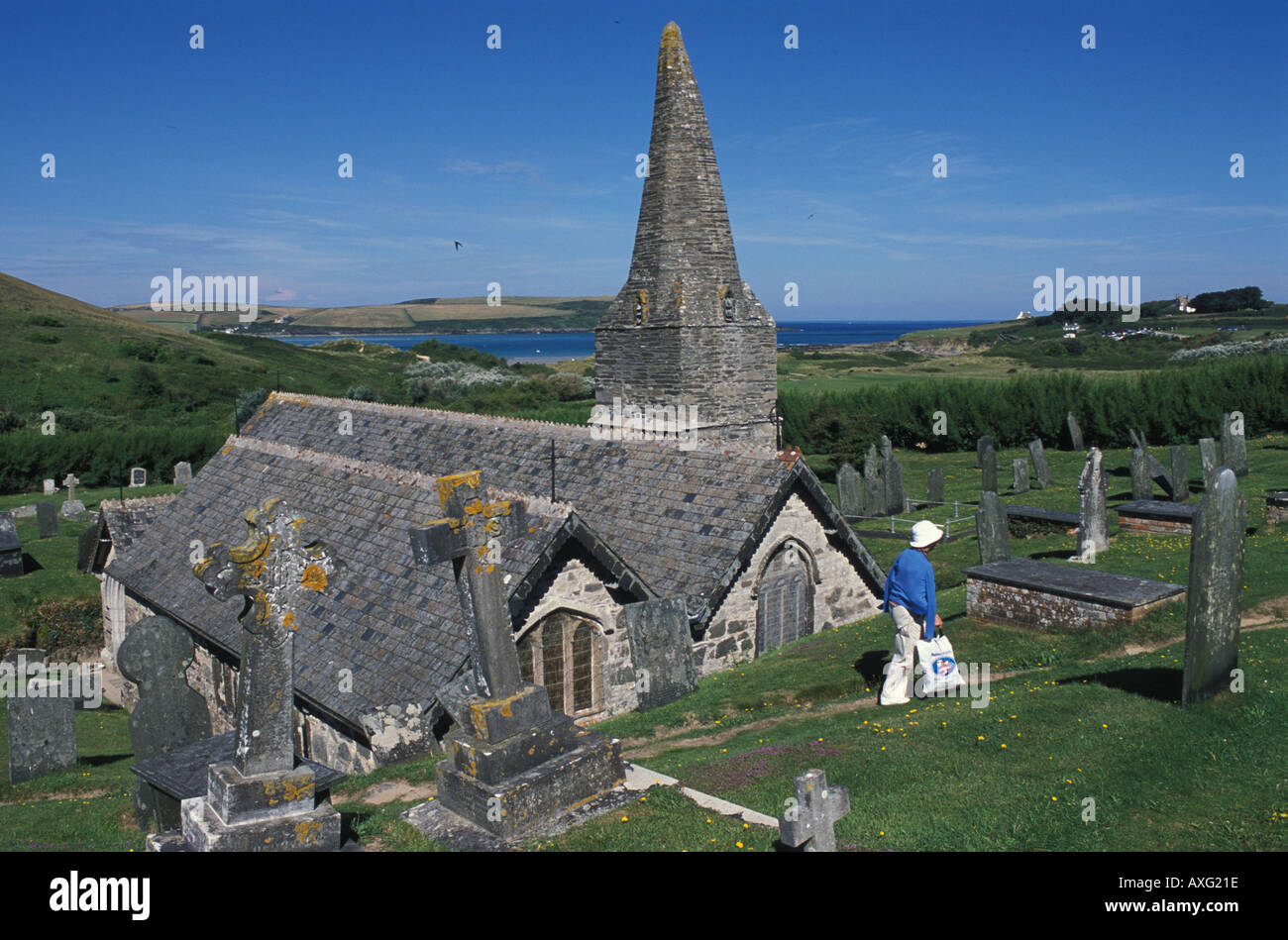 Poet st enodoc church hi-res stock photography and images - Alamy