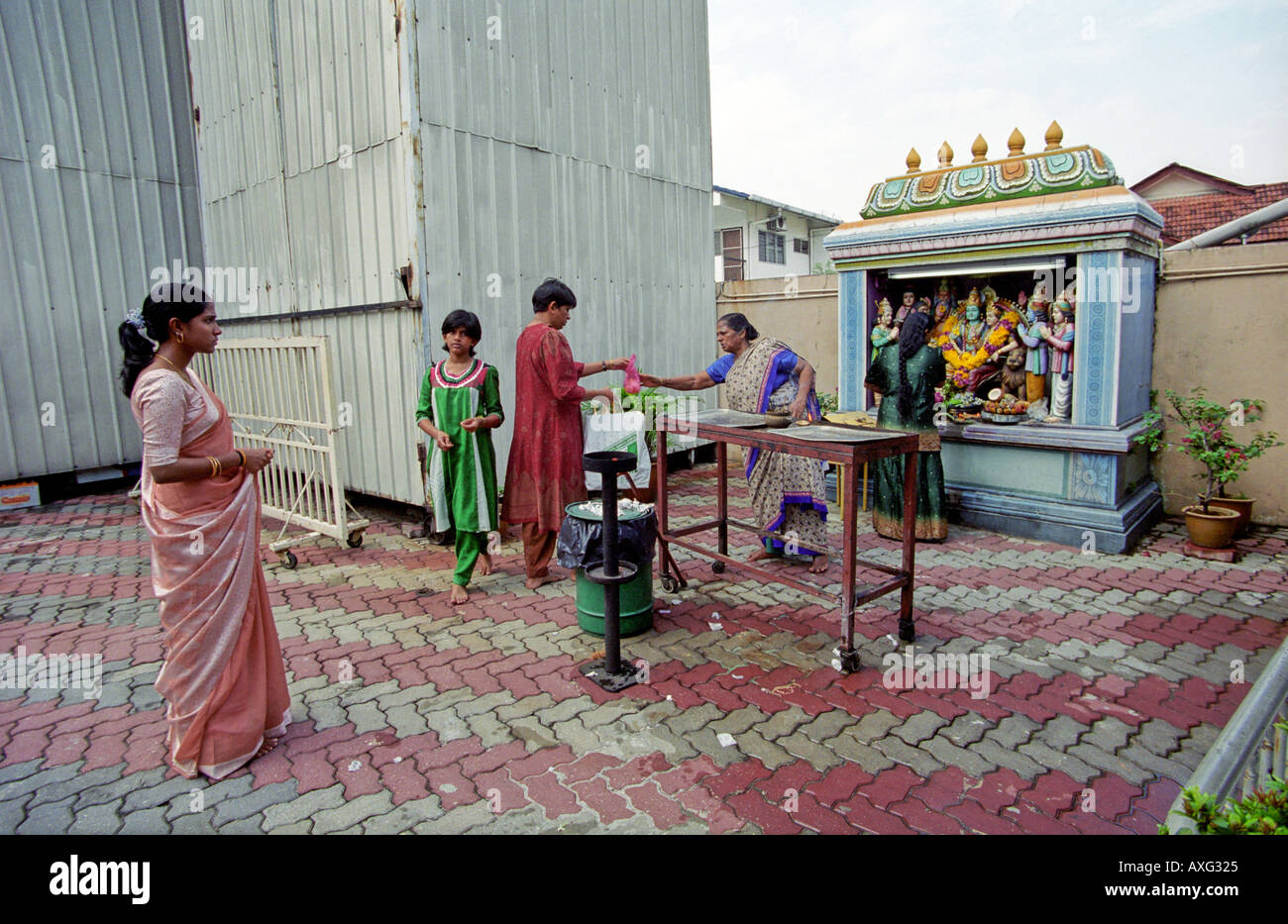 Malaysia deepavali hi-res stock photography and images - Alamy