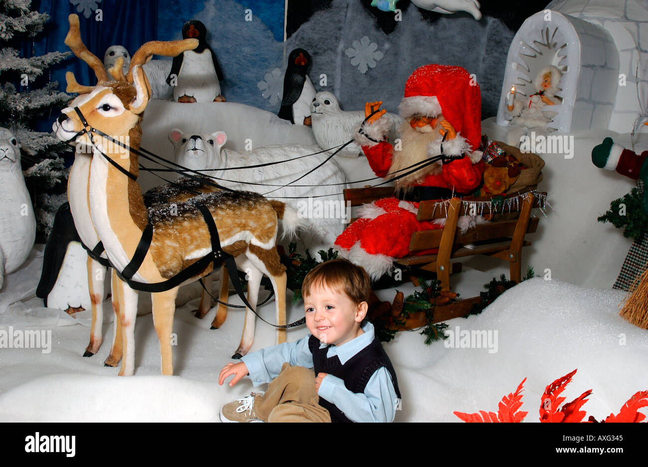 Santas grotto background hi-res stock photography and images - Alamy
