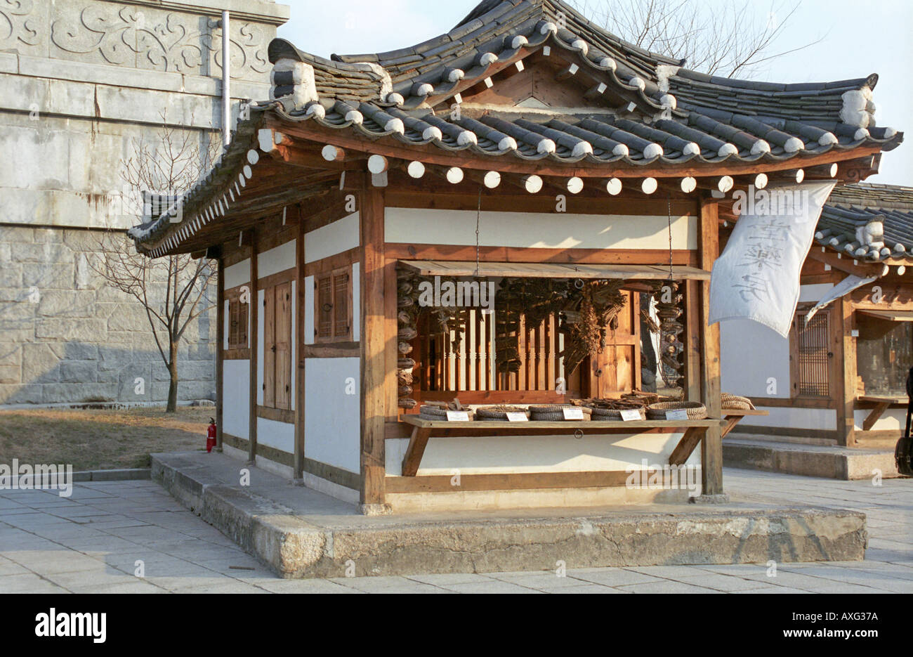 Traditional Korean Shop at Kyongbokkung Museum Seoul city South Korea ...