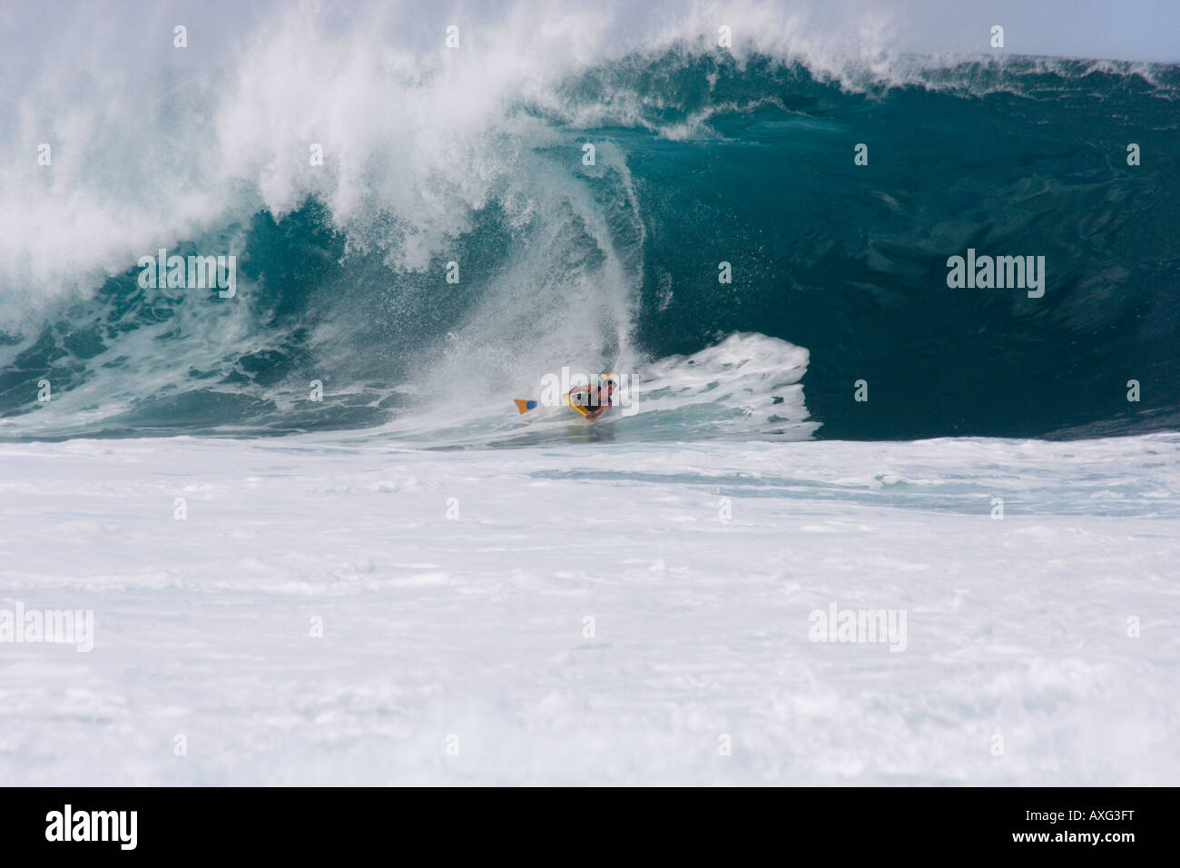 HUGE WAVES AT THE "PIPELINE",WAIMEA BEACH,NORTH COAST,OAHU,HAWAII ...