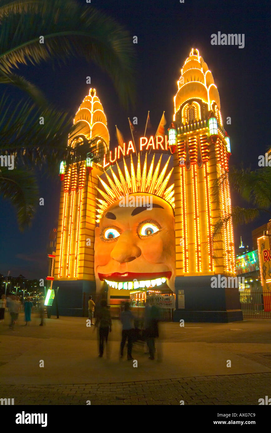 Luna Park fun fair Sydney by night Stock Photo - Alamy