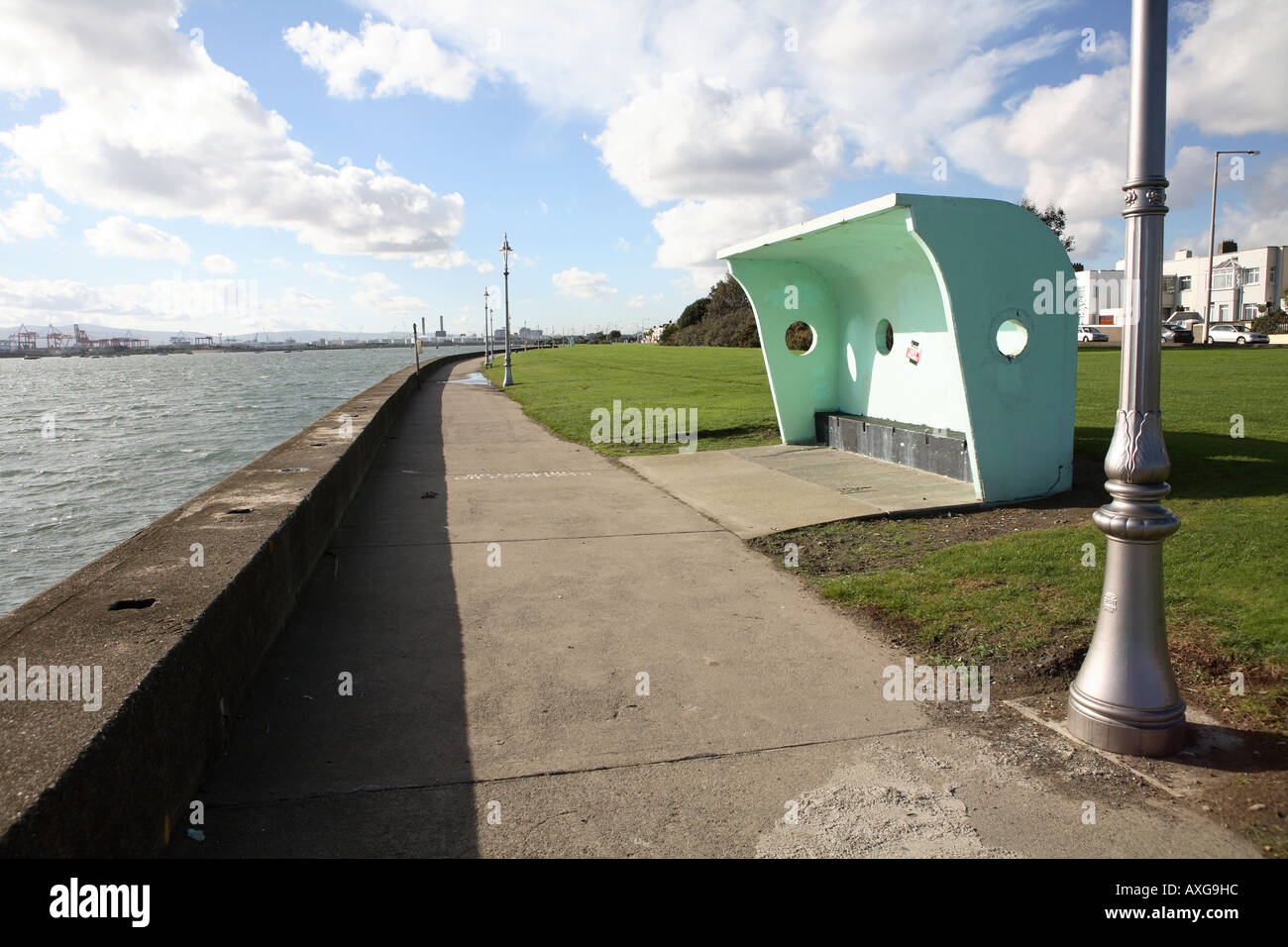 Clontarf hi-res stock photography and images - Alamy