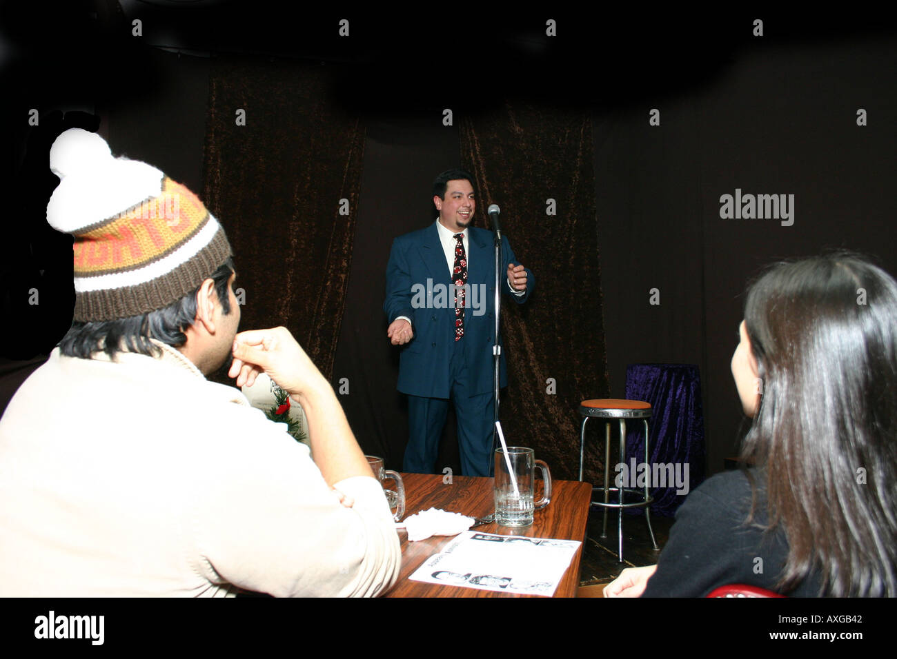 Comedy performer hi-res stock photography and images - Alamy