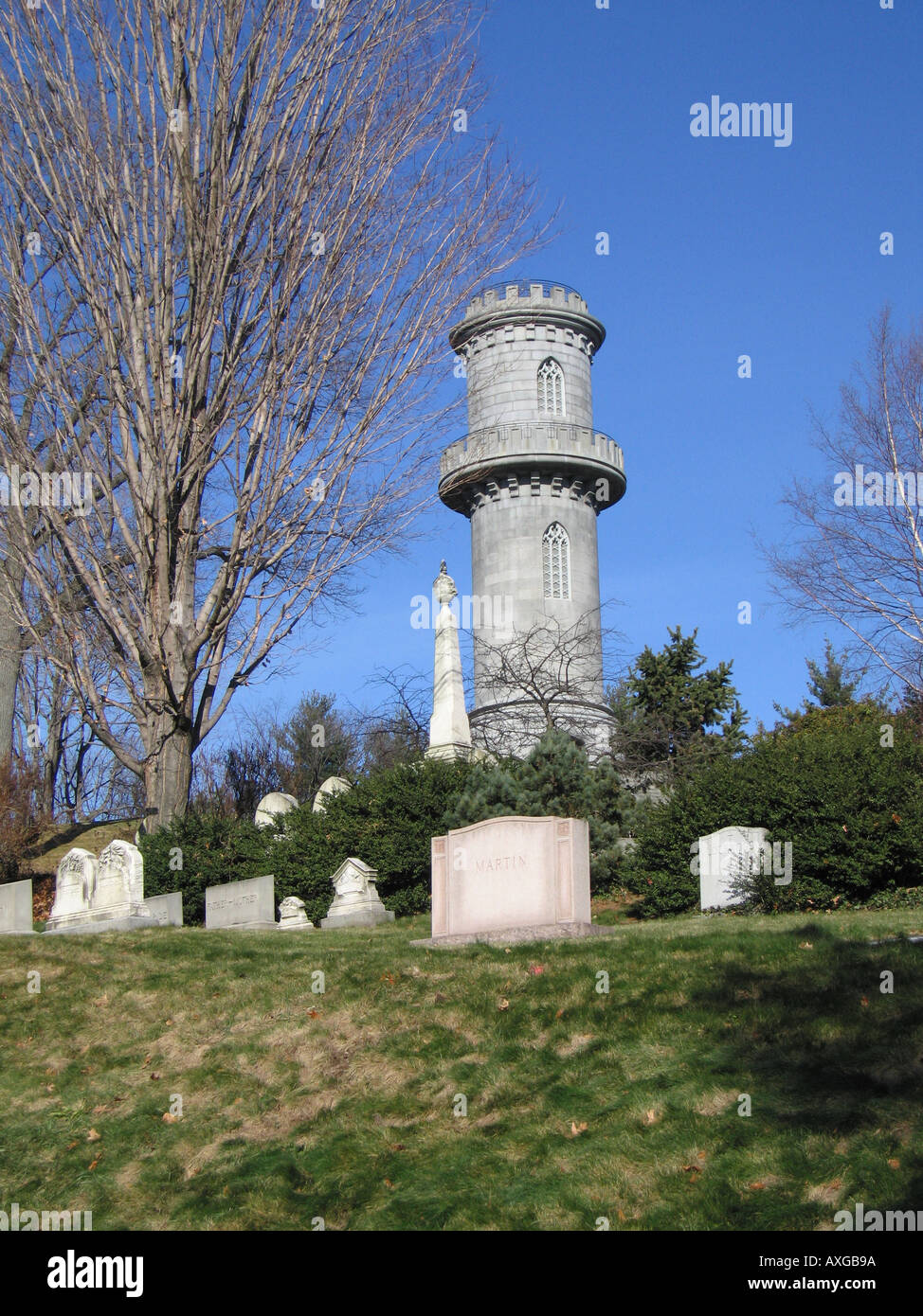 Mount auburn cemetary hi-res stock photography and images - Alamy