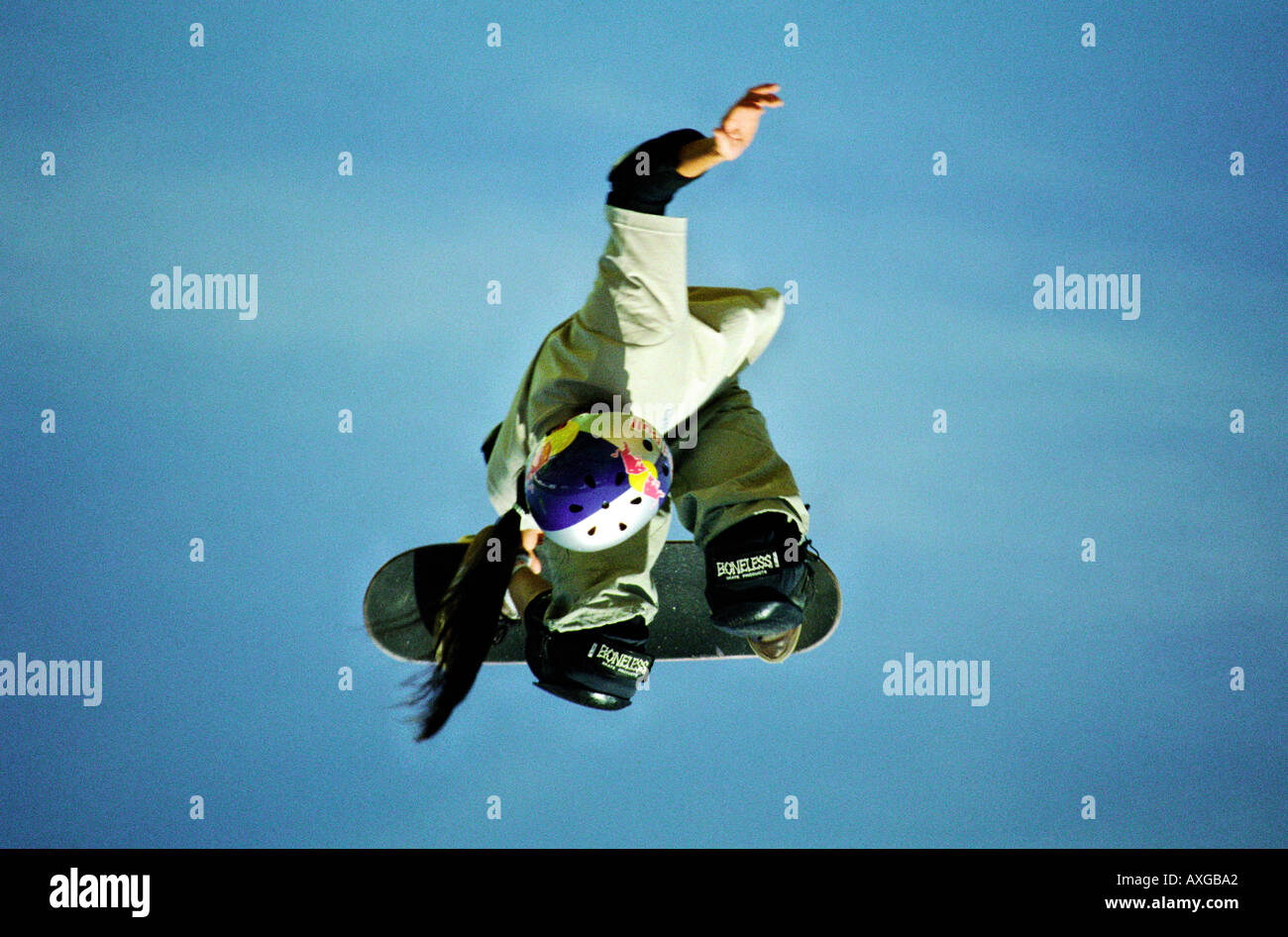 Vert skateboarding hi-res stock photography and images - Alamy