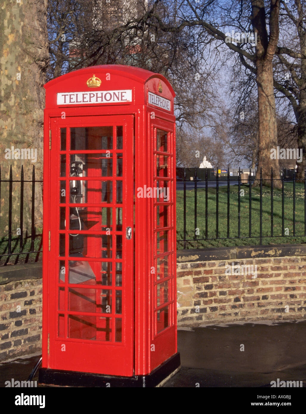 telephone box outside Hyde Park London Great Britain Stock Photo - Alamy
