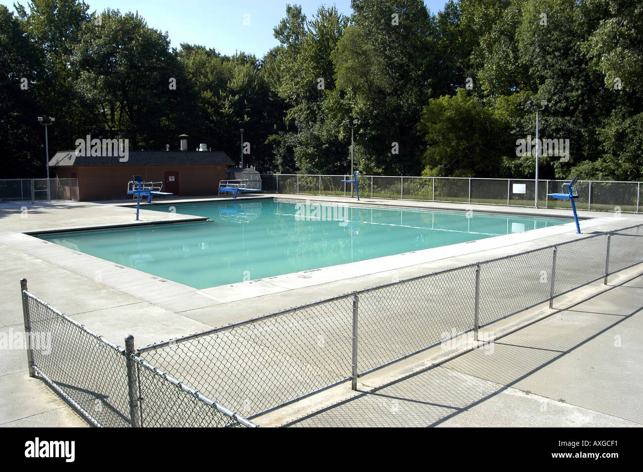 Large Empty public swimming pool Stock Photo - Alamy