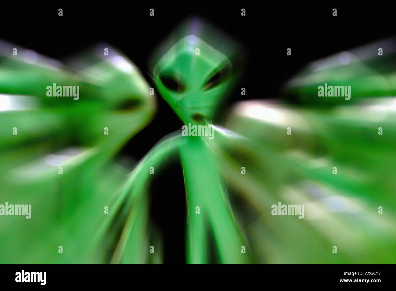 Aliens hi-res stock photography and images - Alamy