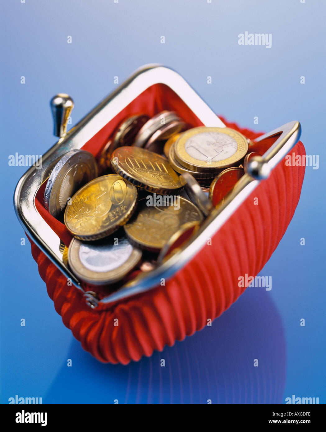 Financies hi-res stock photography and images - Alamy