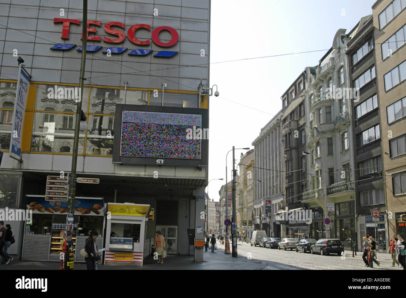 Tesco trading hi-res stock photography and images - Alamy